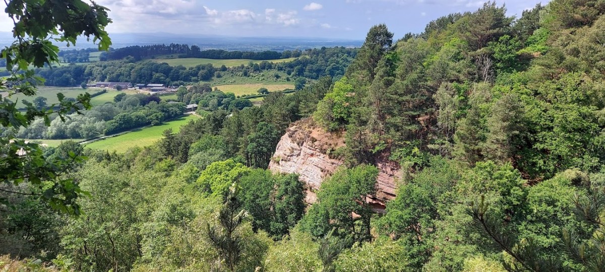 Raw Head and Bulkeley Hill – Joe the Cocker's Hikes