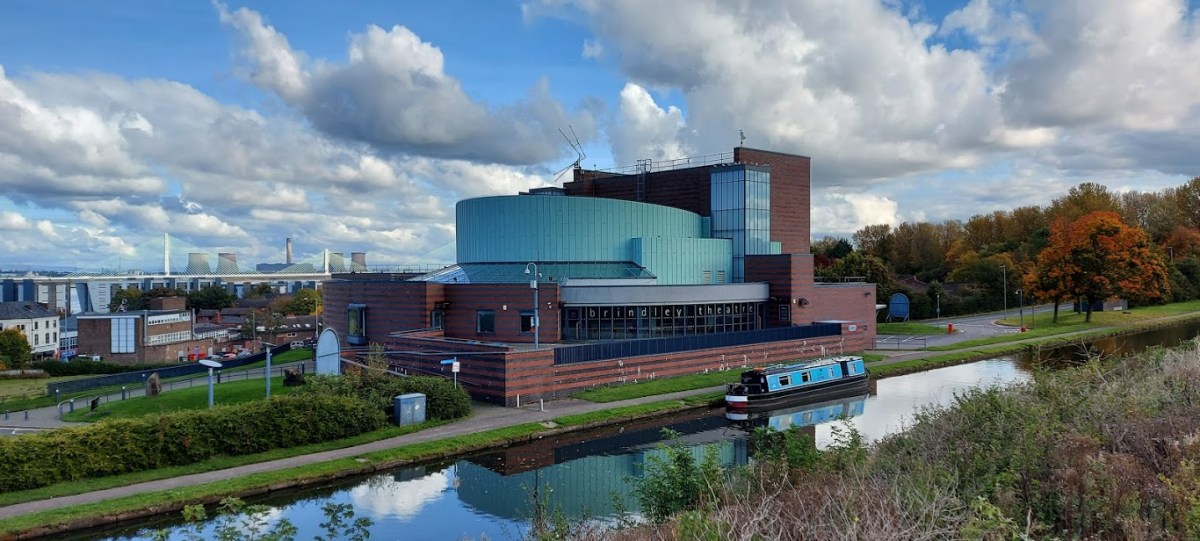 Runcorn Blue Plaques – Joe the Cocker's Hikes