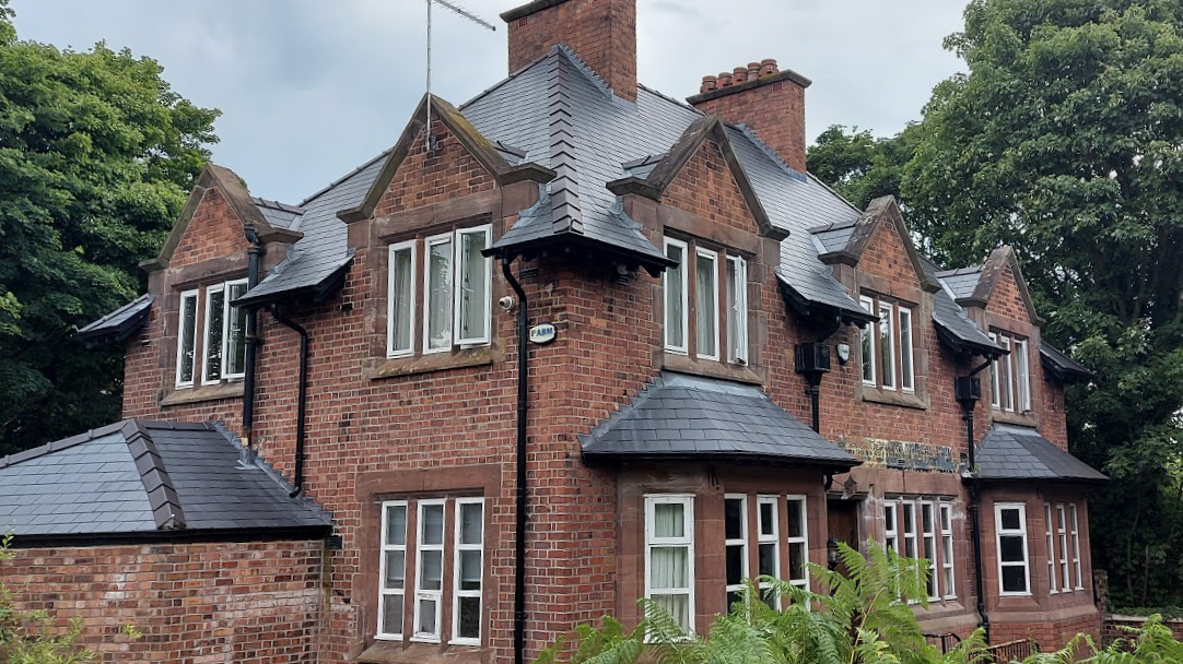 Runcorn’s Historic Buildings – Joe the Cocker's Hikes